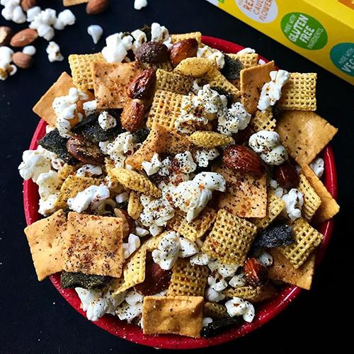 HOT & SPICY CAULI-CRACKERS MIX